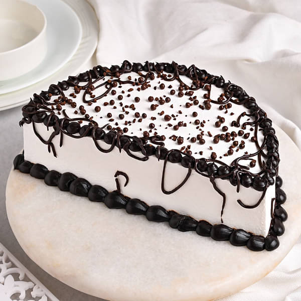 Half Cakes Online | 20% Off on Half Birthday Cakes | Order Now