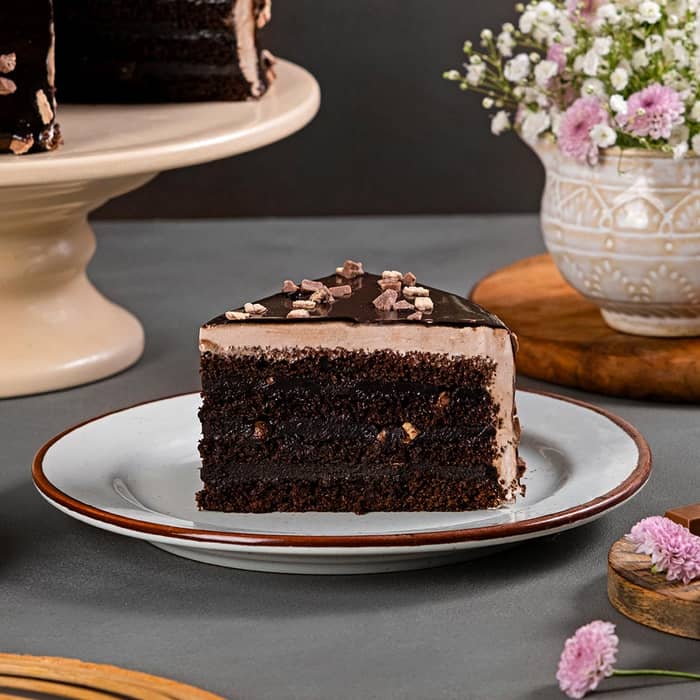 KitKat Cake Online | Order Fresh KitKat Cakes Now