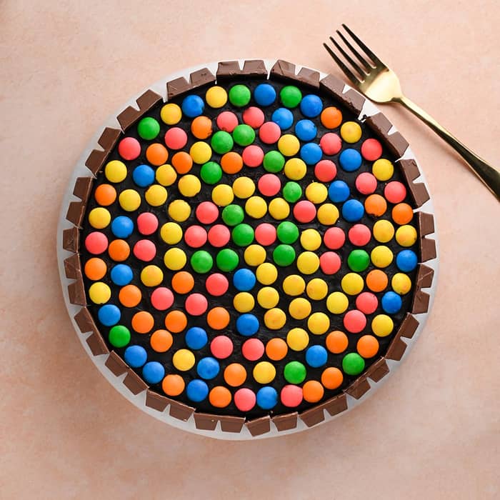 KitKat Cake Online | Order Fresh KitKat Cakes Now