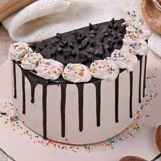 Order Drip Cake Online | Birthday Drip Cakes